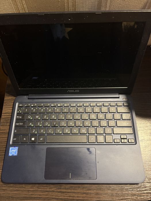 Нетбук Asus E200H: 1 900 грн. - Ноутбуки Київ на Olx
