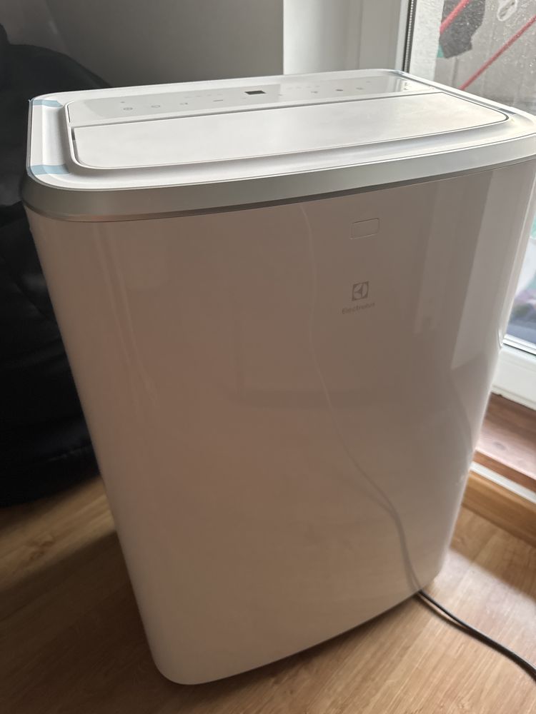 Klimatyzator przenośny Electrolux Comfort 600 EXP26U339CW Warszawa ... Klimatyzator przenośny Electrolux Comfort 600 EXP26U339CW Warszawa ...