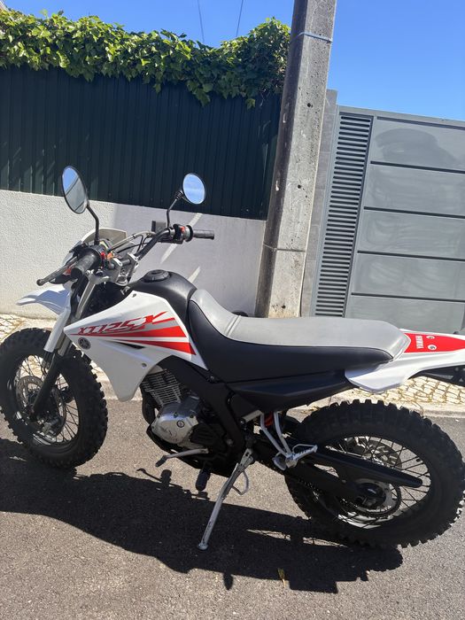 Mota Yamaha Xt 125x Cascais E Estoril • OLX.pt