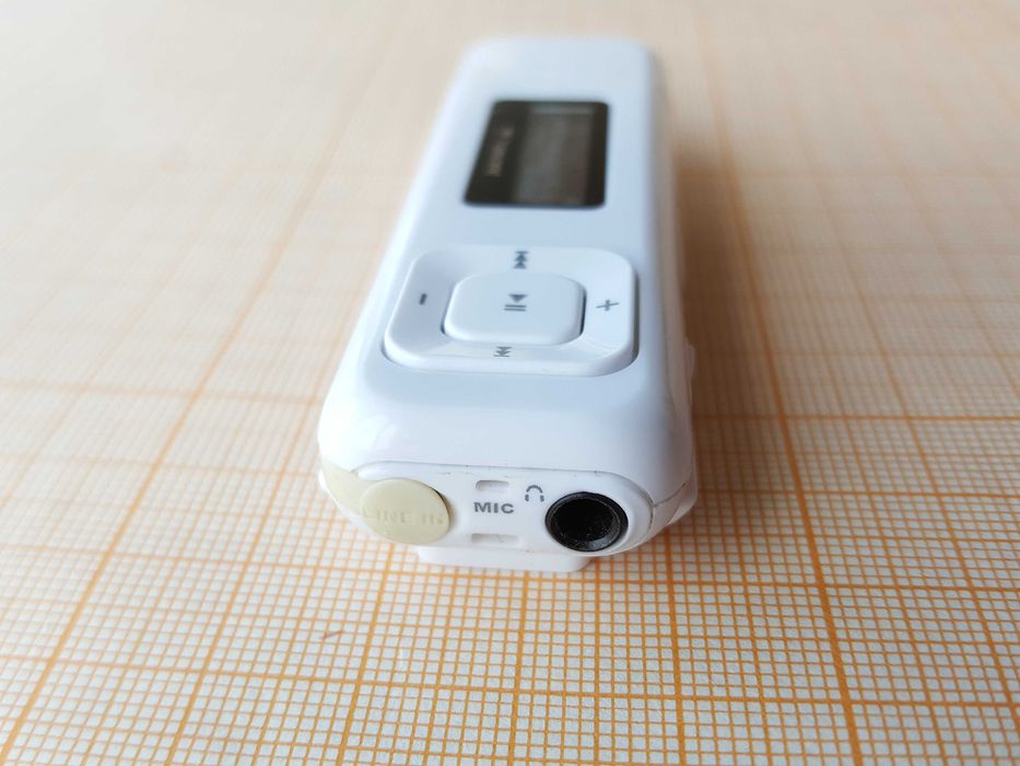 Плеер Transcend MP330 8Gb T.Sonic 330 mp3 fm: 1 100 грн. - Mp3 плеєри ...