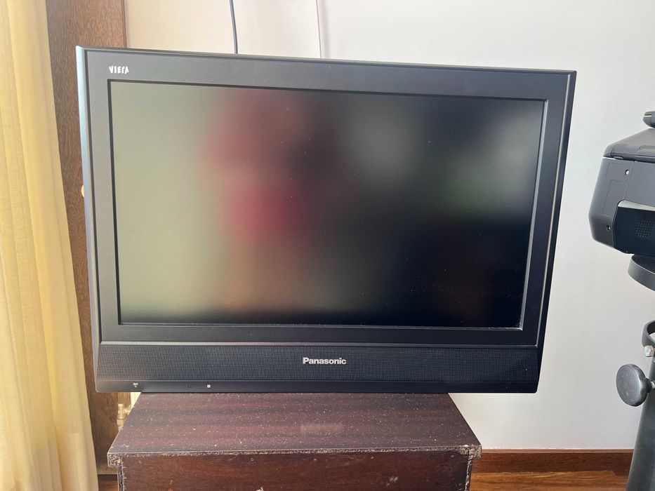 Televisor Panasonic LCD TV São Felix da Marinha • OLX Portugal