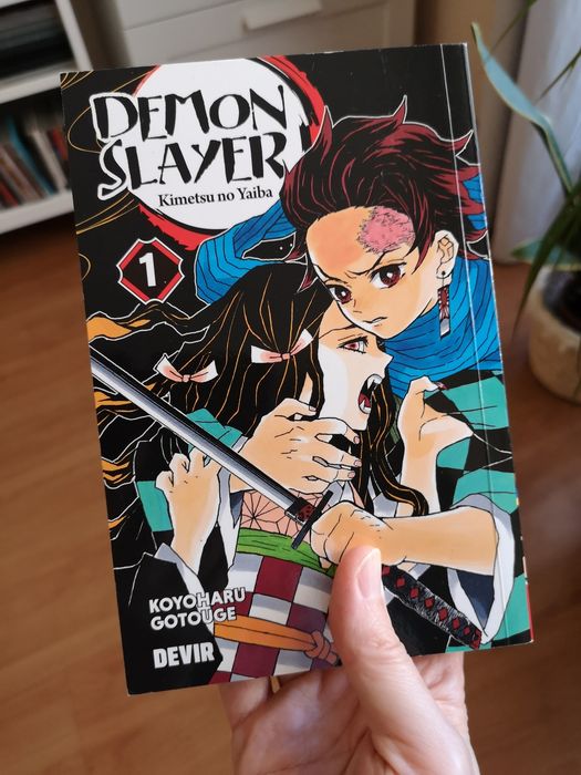 Portes Incluídos Livro Demon Slayer n1 em Português Como Novo Vila Nova ...