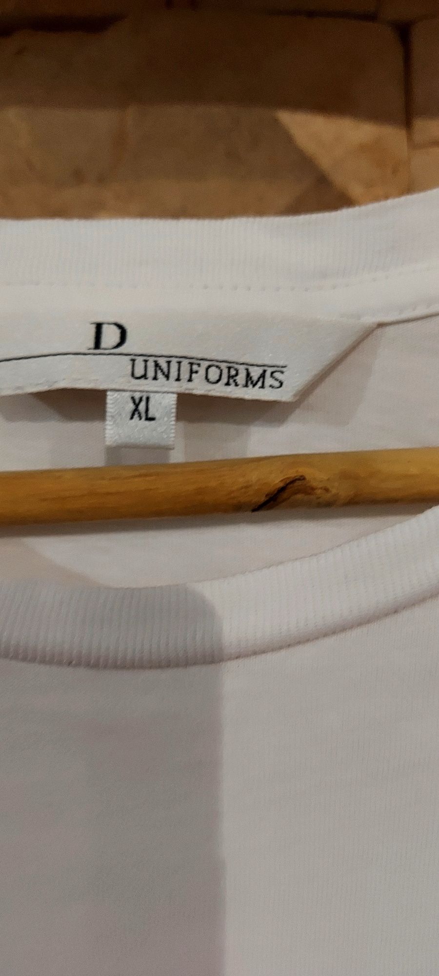 Футболка DIOR Uniforms: 400 грн. - Футболки Кривой Рог на Olx
