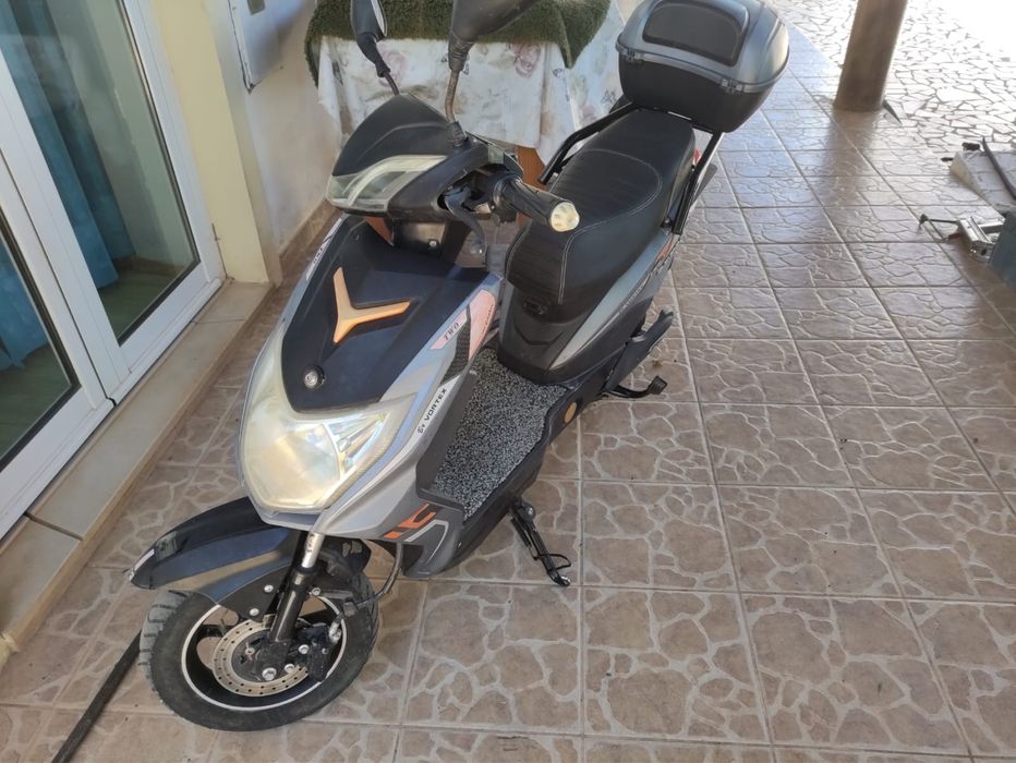 Scooter/Moto Elétrica - Vortex Goose Two Paderne • OLX.pt