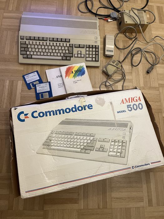 Commodore Amiga 500 box Warszawa Bielany • OLX.pl