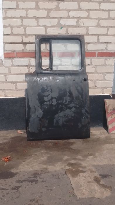 Левая дверь ЗИЛ 130: 500 грн. - Двері Дніпро на Olx