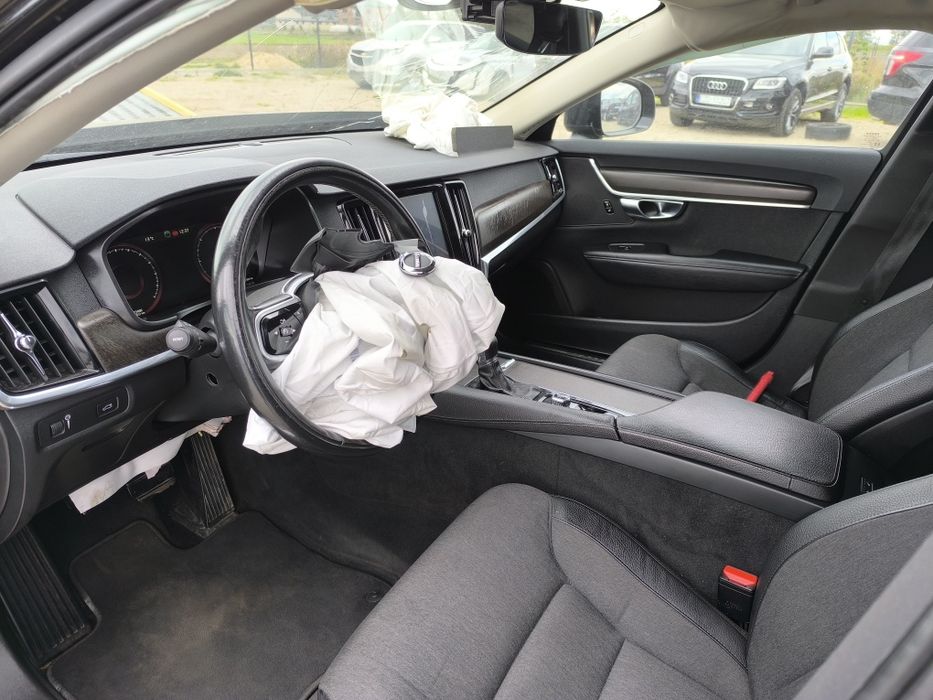 Volvo V90 Cross Country 2.0 D 190 AWD lekko uszk okazja Aleksandria • OLX.pl