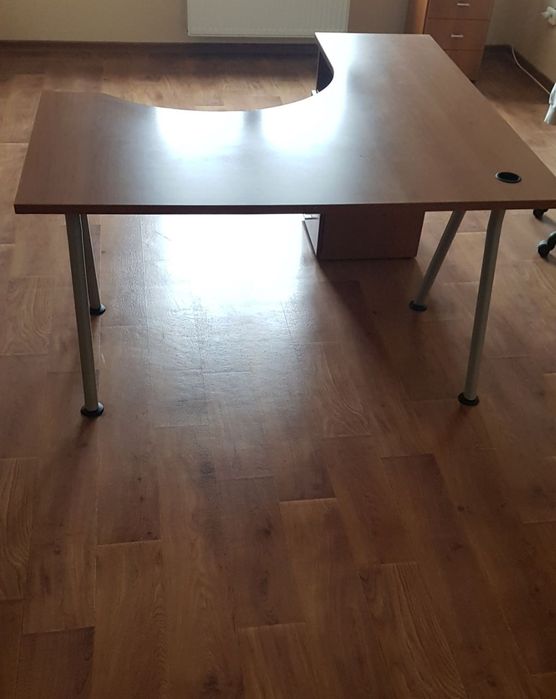 Стіл кутовий офісний компютерний Enran Акрос 1 700 грн Офісні меблі