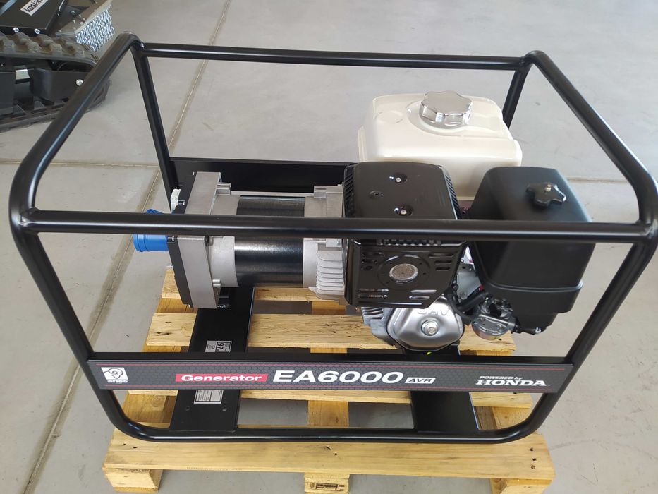 Agregat HONDA 6kW EA6000 AVR odpowiedni do gospodarstwa domowego ...