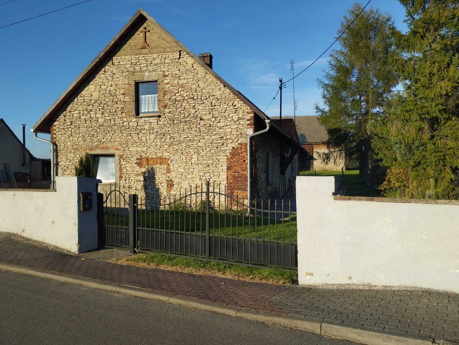 Dom do remontu w Centawie Centawa • OLX.pl