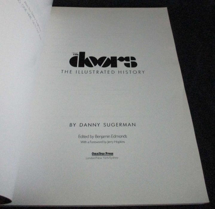 Livro The Doors The Illustrated History Danny Sugerman Parque das ...