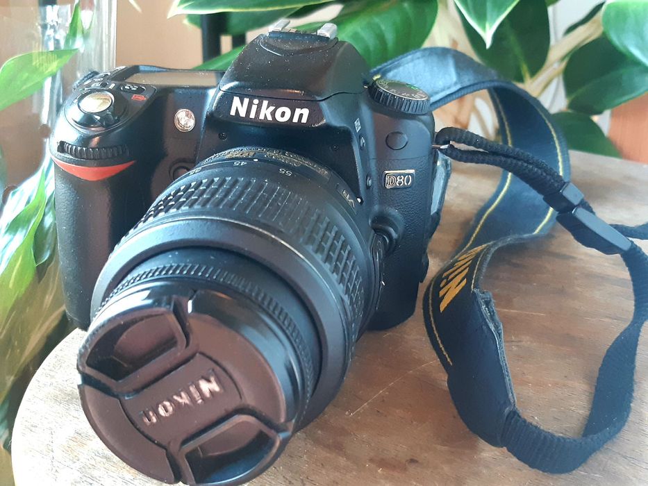 Nikon d80 + Nikkor 18-55 mm, 1:3,5 - 5,6 dla początkujących Warszawa Śródmieście • OLX.pl