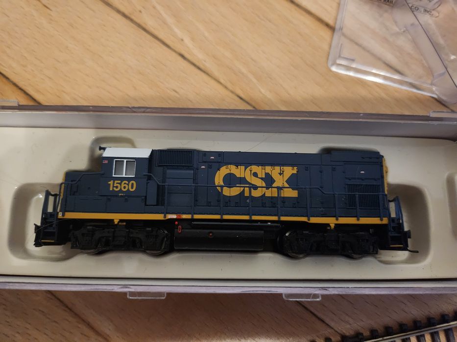 Atlas N CSX 1560 lokomotywa spalinowa analog Warszawa Śródmieście • OLX.pl