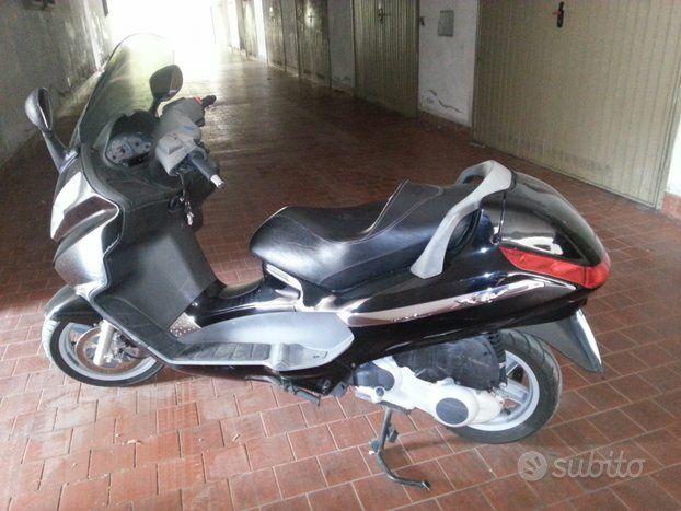 Piaggio x8 200cc ler bem o texto Marinha Grande • OLX Portugal