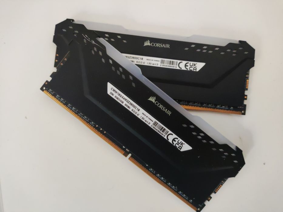 Ram 16gb ddr4 Corsair Vengeance RGB Pro 3200mhz - 2x8gb - sprawne ...
