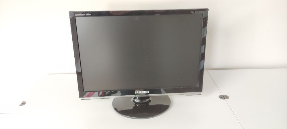 Monitor 19 cali. Matysówka • OLX.pl