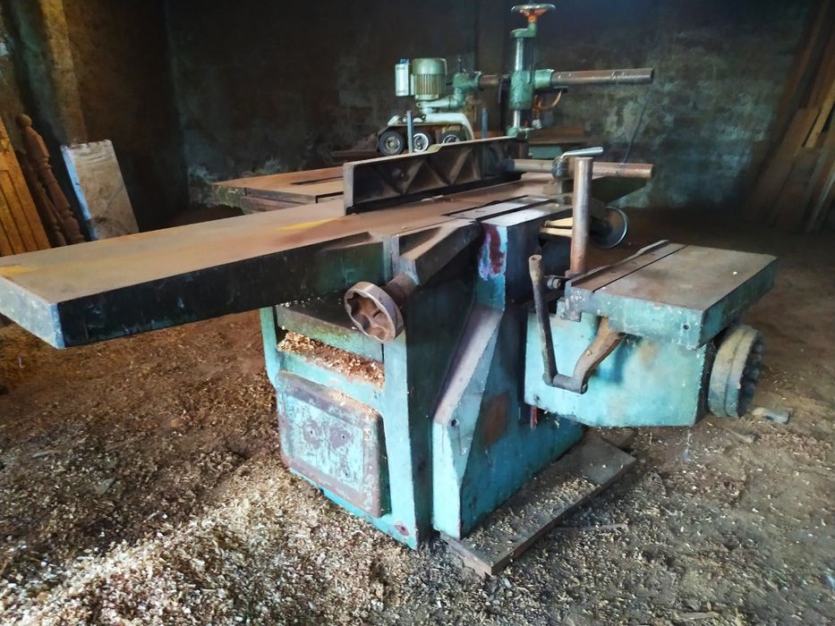 Diversas máquinas para carpintaria e mobiliário Tomar (São João ...