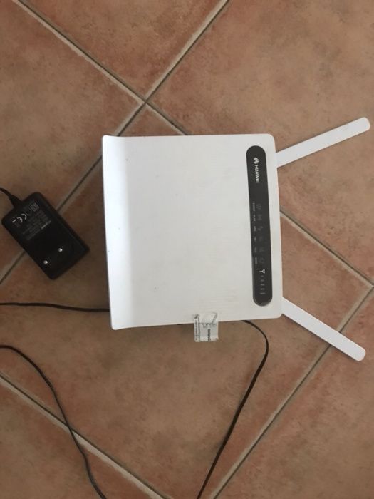 Router 4G Huawei Quinta do Conde • OLX Portugal