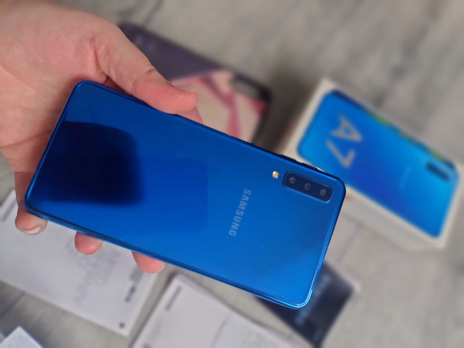 Продам телефон Samsung galaxy A7 64 gb: 700 грн. - Мобильные телефоны / смартфоны Дубно на Olx