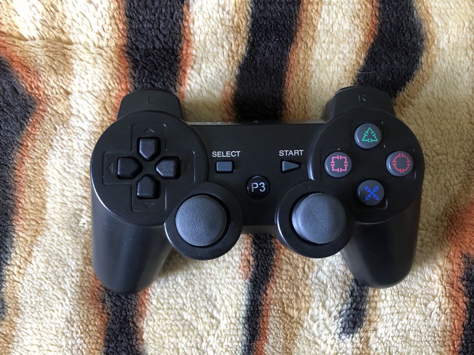 Sony PlayStation 3 Slim 320GB Black + 17 ігр: 3 500 грн. - Приставки ...