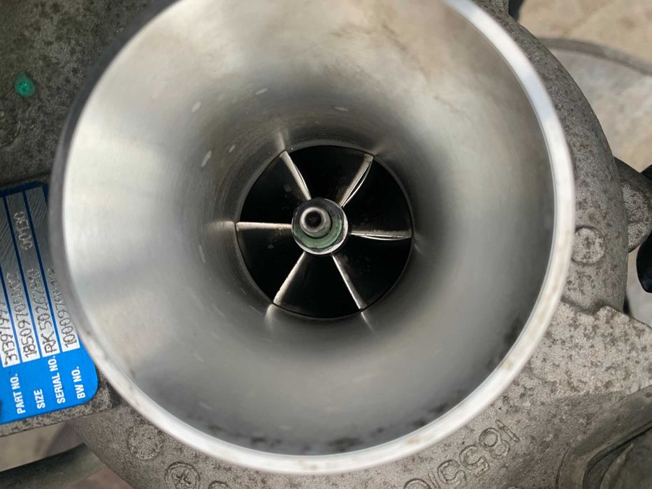 Turbosprężarka BITURBO Volvo V90 S90 XC90 XC60 V70 V60 XC40 2,0D D4 ...