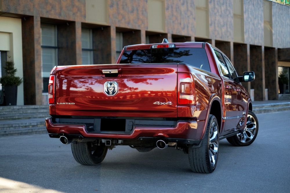 DOGE RAM 1500 Limited Niski przebieg Warszawa Białołęka • OLX.pl