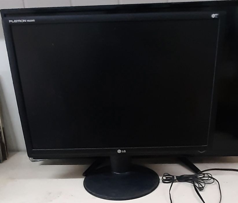 Lg w2234s-bn монитор на запчасти.: 150 грн. - Монітори Миколаїв на Olx