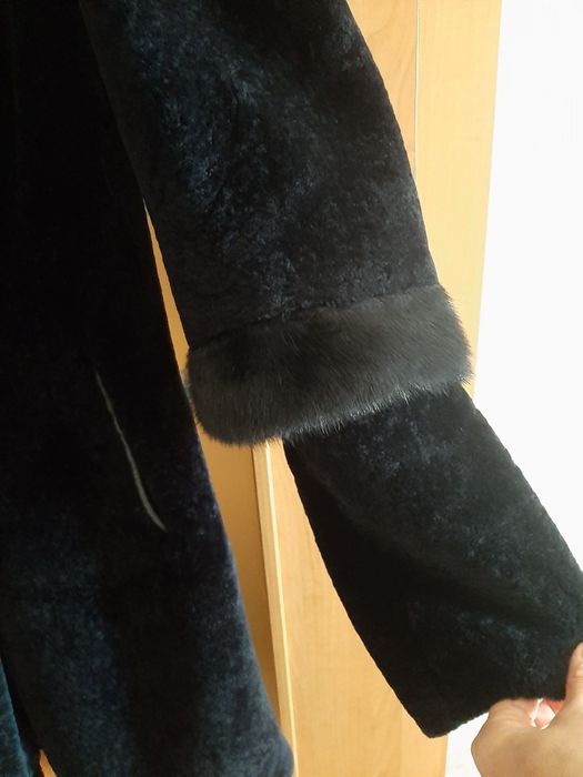 Шубка мутон з оздобленням норка: 1 000 грн. - Шуби, кожухи Київ на Olx
