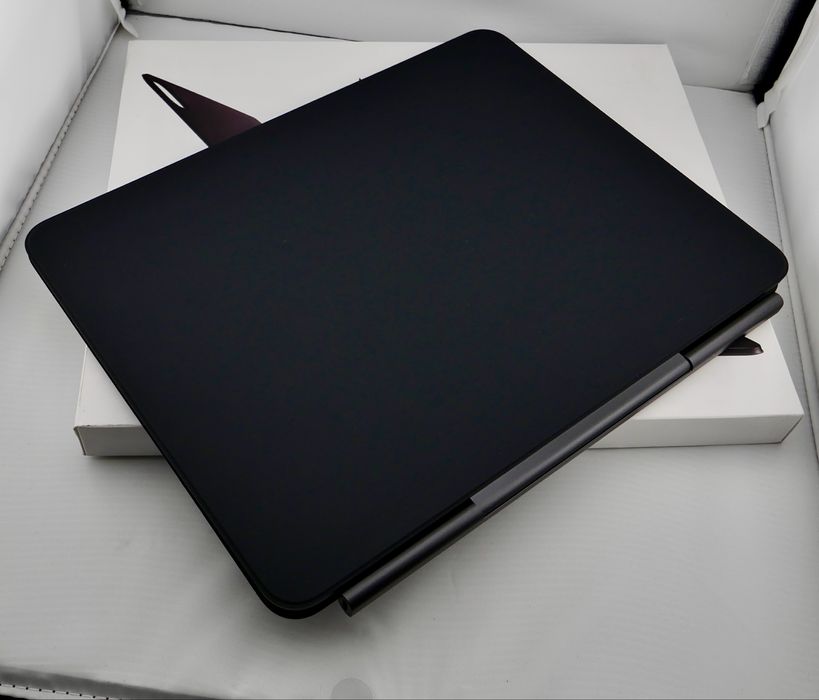 Magic Keyboard do iPad Pro 13 (M4) International English Czarna ...