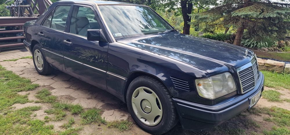 Mercedes w124 e300d automat film z prezentacji Terespol Pomorski • OLX.pl