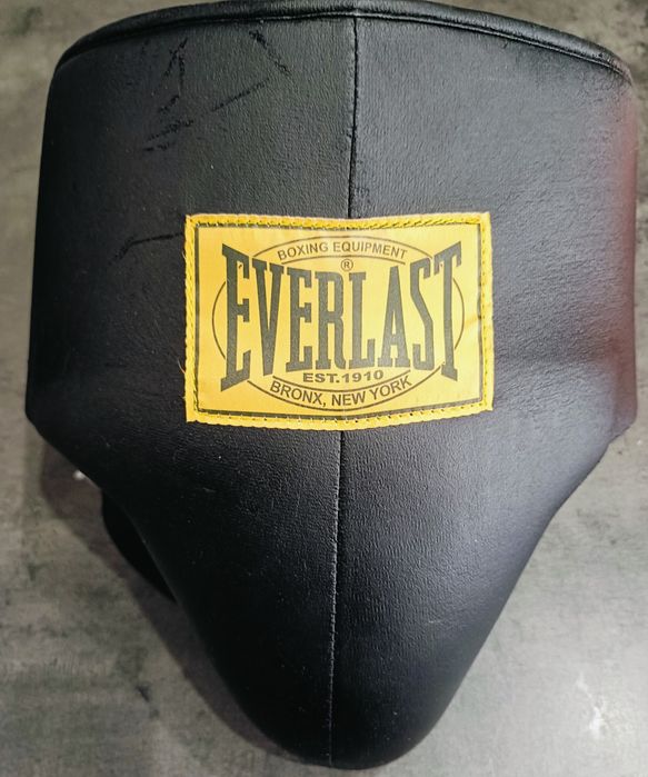 Everlast suspensor skórzany ochraniacz krocza i podbrzusza boks roz. S ...