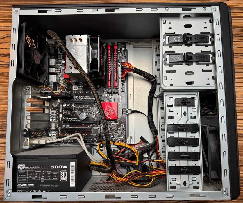 Komputer stacjonarny INTEL XEON E3 1246 V3 z 16GB RAM w pełni sprawny ...