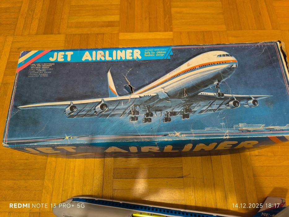 Jet Airliner ME -087 zabawki PRL Suchy Las • OLX.pl
