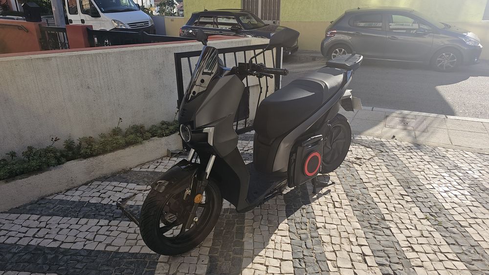Scotter Seat Mó / Silence s1 Custóias, Leça Do Balio E Guifões • OLX.pt