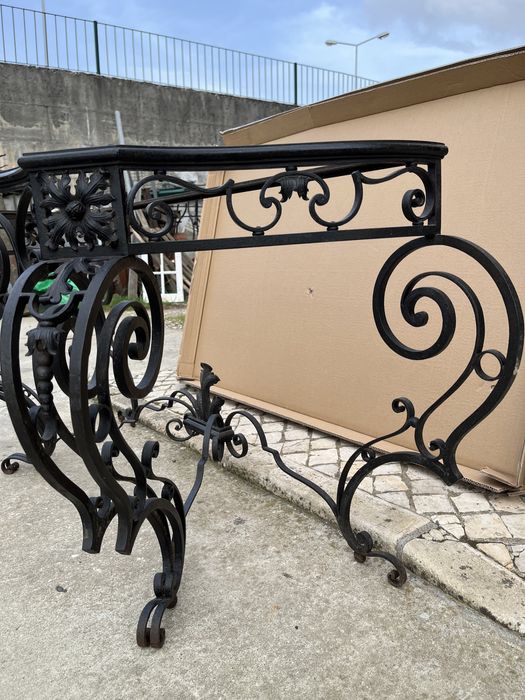 Base para mesa em ferro forjado Mafra • OLX Portugal