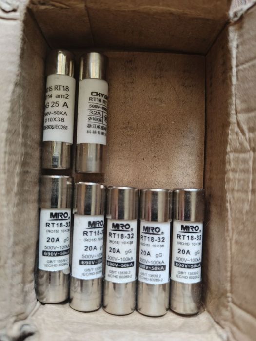 R3-18 Тримач під запобіжник/ держатель предохранитель 10*38 мм 30А: 300 ...