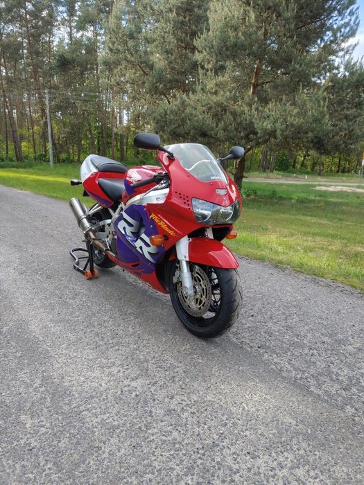 Honda CBR 900rr SC33 Fireblade Trzebnica • OLX.pl