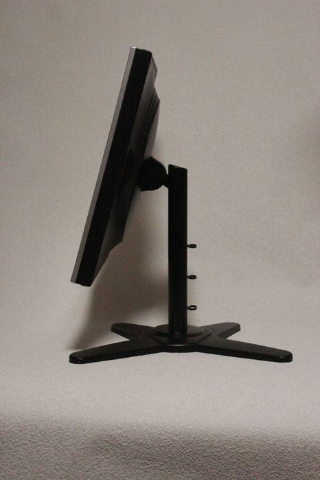 Монітор 19" ViewSonic VP930 на запчастини чи відновлення: 300 грн ...
