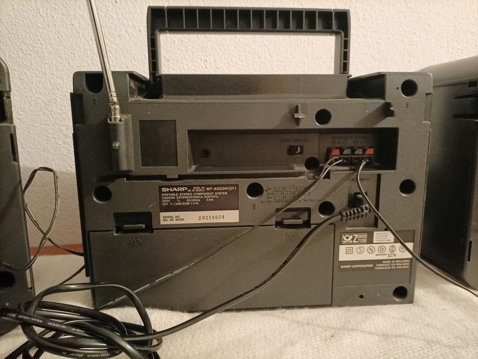 Radio gravador Sharp anos 90 Camarate, Unhos E Apelação • OLX Portugal
