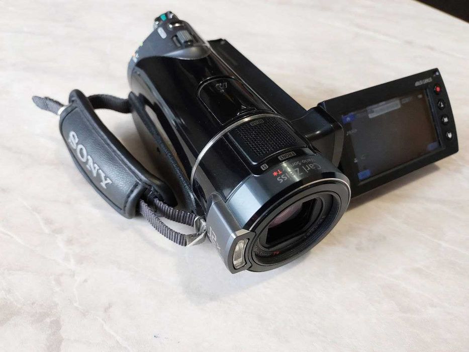 Видеокамера Sony HDR-CX12E: 2 600 грн. - Відеокамери Суми на Olx