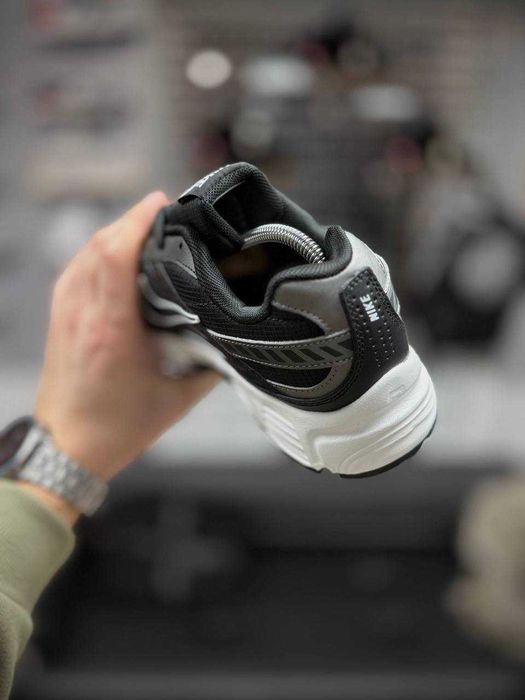 Термо кросівки Nike Initiator: 2 350 грн. - Кросівки для міста Київ на Olx