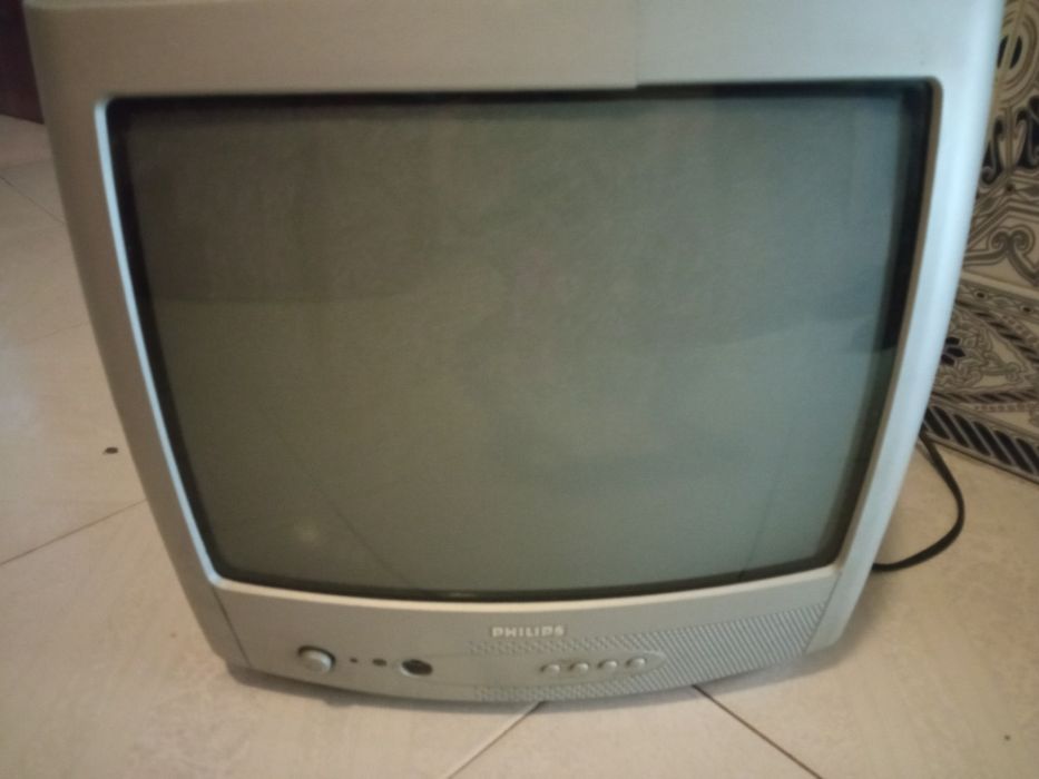 TV Philips sem comando Pontinha E Famões • OLX Portugal