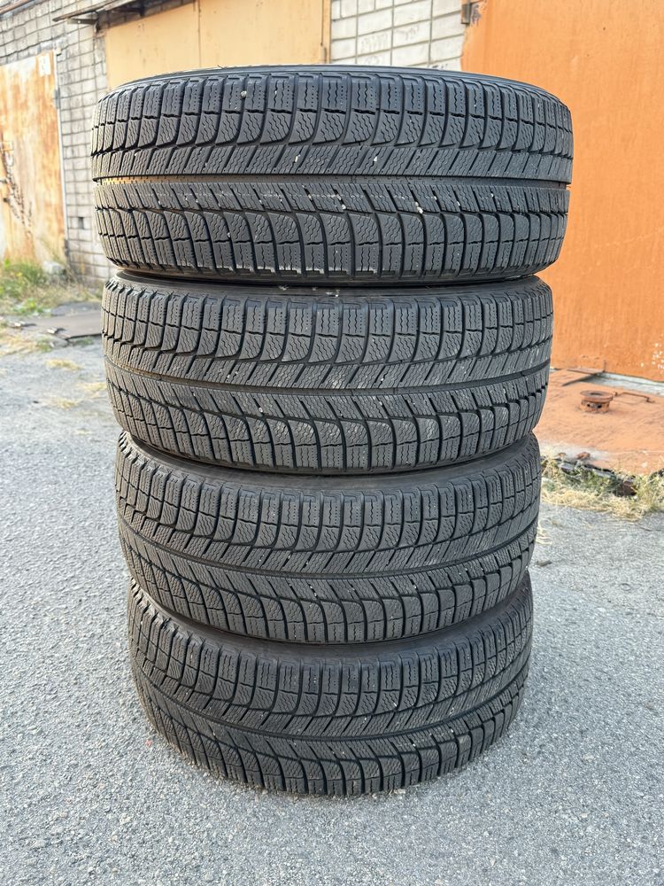 Зимние шины 215 55 R17 Michelin X-ICE: 2 500 грн. - Автошини Дніпро на Olx