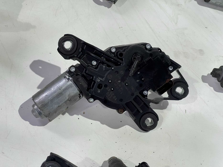 Моторчик заднього двірника привод заднего дворника Passat B6 Golf 5: 1 ...