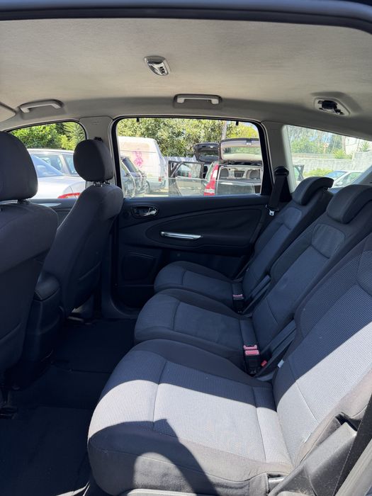 Ford S-Max 1.8TDCi 125CV Maceda • OLX.pt