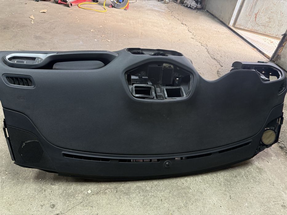 Deska kokpit Oryginał airbag Jeep Renegata 20r Kraków Czyżyny • OLX.pl