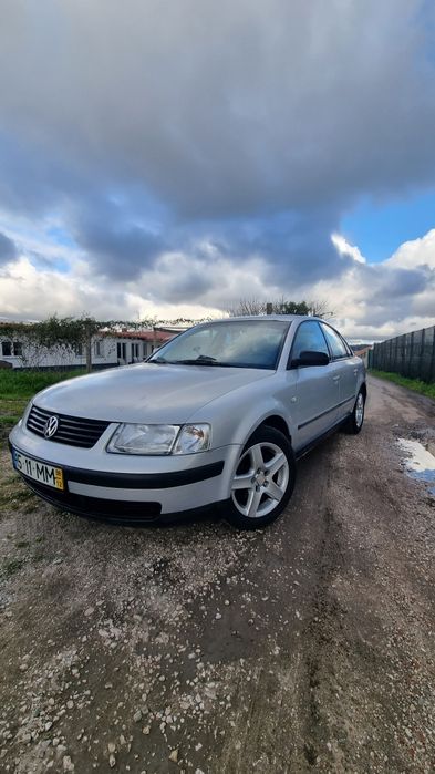 Volkswagen passat 1.9 TDI 110cv Caldas Da Rainha - Santo Onofre E Serra ...
