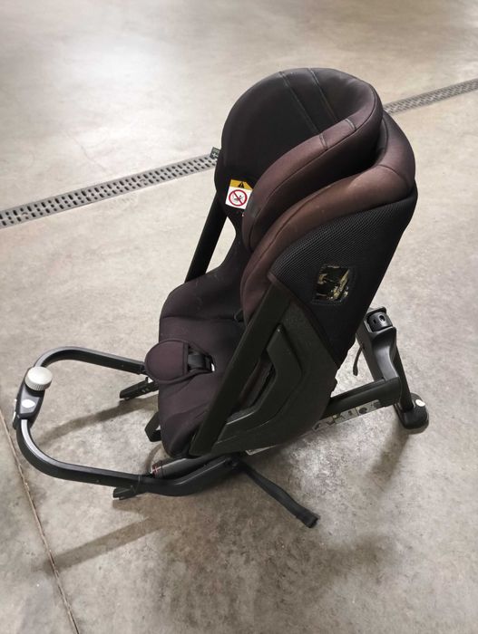 Fotelik Axid One - oddam za darmo Częstochowa Grabówka • OLX.pl