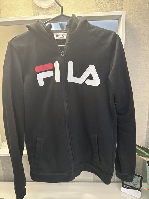 Зіп худі, кофта на замку Fila 170-176: 250 грн. - Худі Фастів на Olx