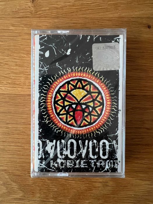 Kaseta magnetofonowa - Voo Voo - Voo Voo z kobietami - 2003 Rewa • OLX.pl